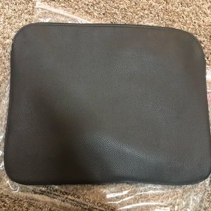 Thirty one Bags | Fashion Editor | Poshmark